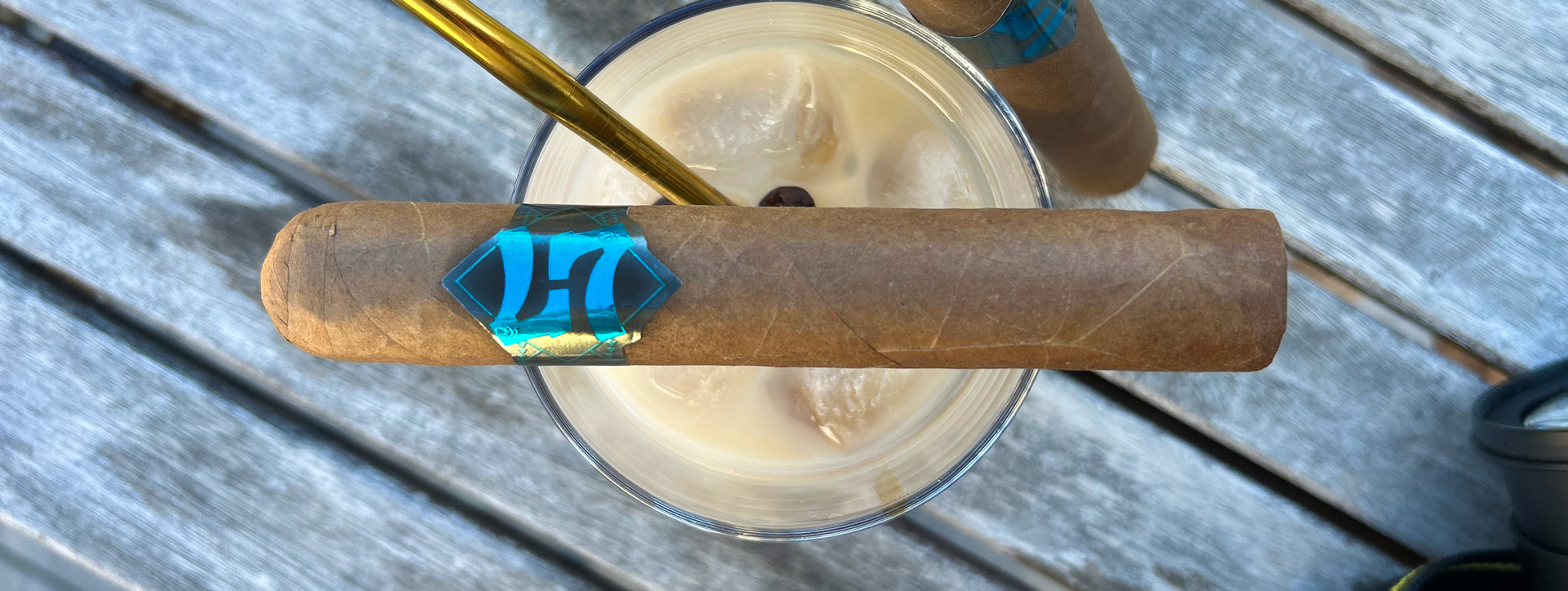 Dégustation "Le 5ème élément" (Air) & Skull 77 - Blue Smoke Spirit ...